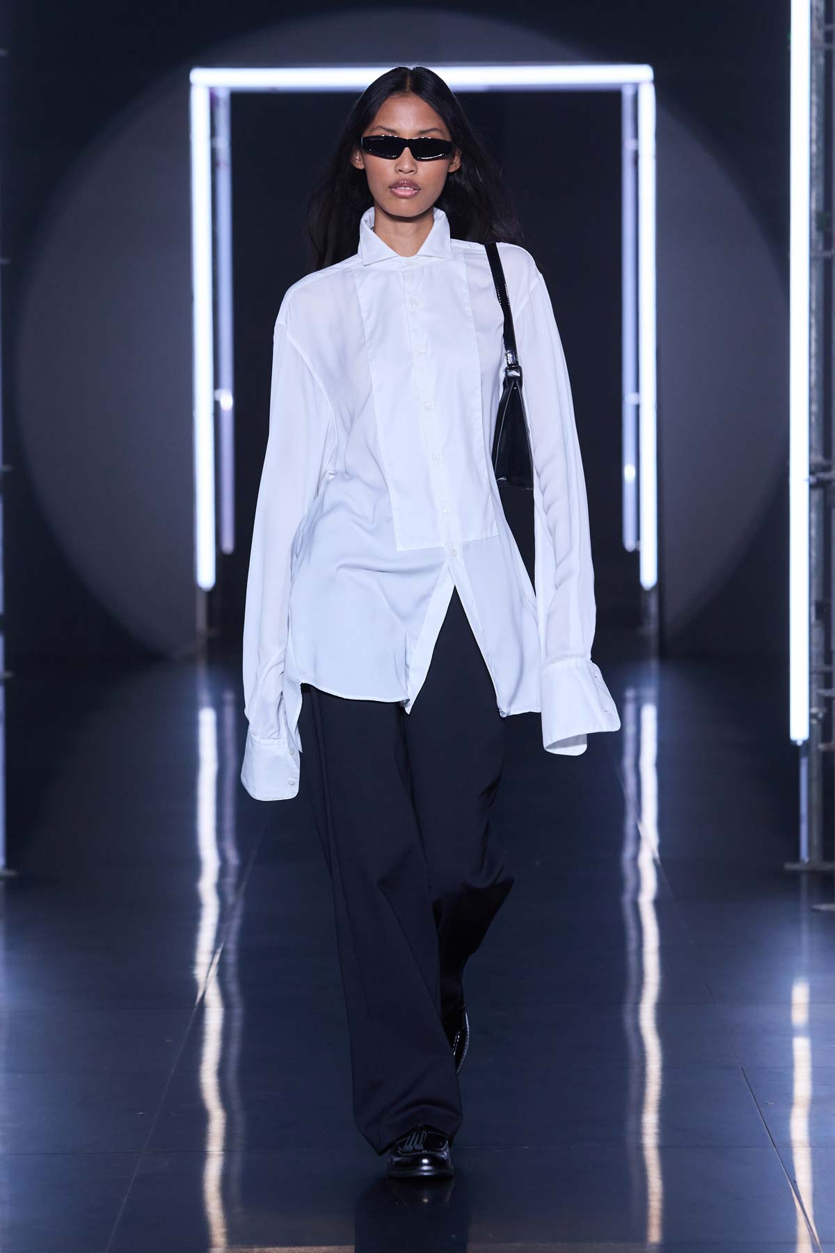 RÆRE by Lorena Rae: Victoria Secret model becomes designer - AYFW - FIV ...